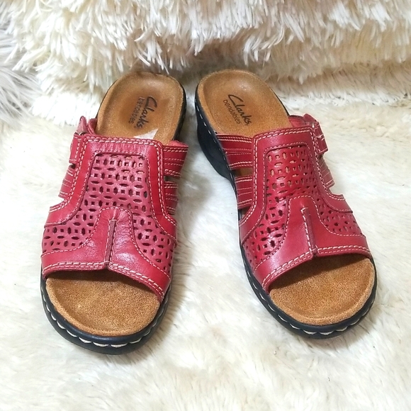 Clarks | Shoes | Clarks Sandals | Poshmark